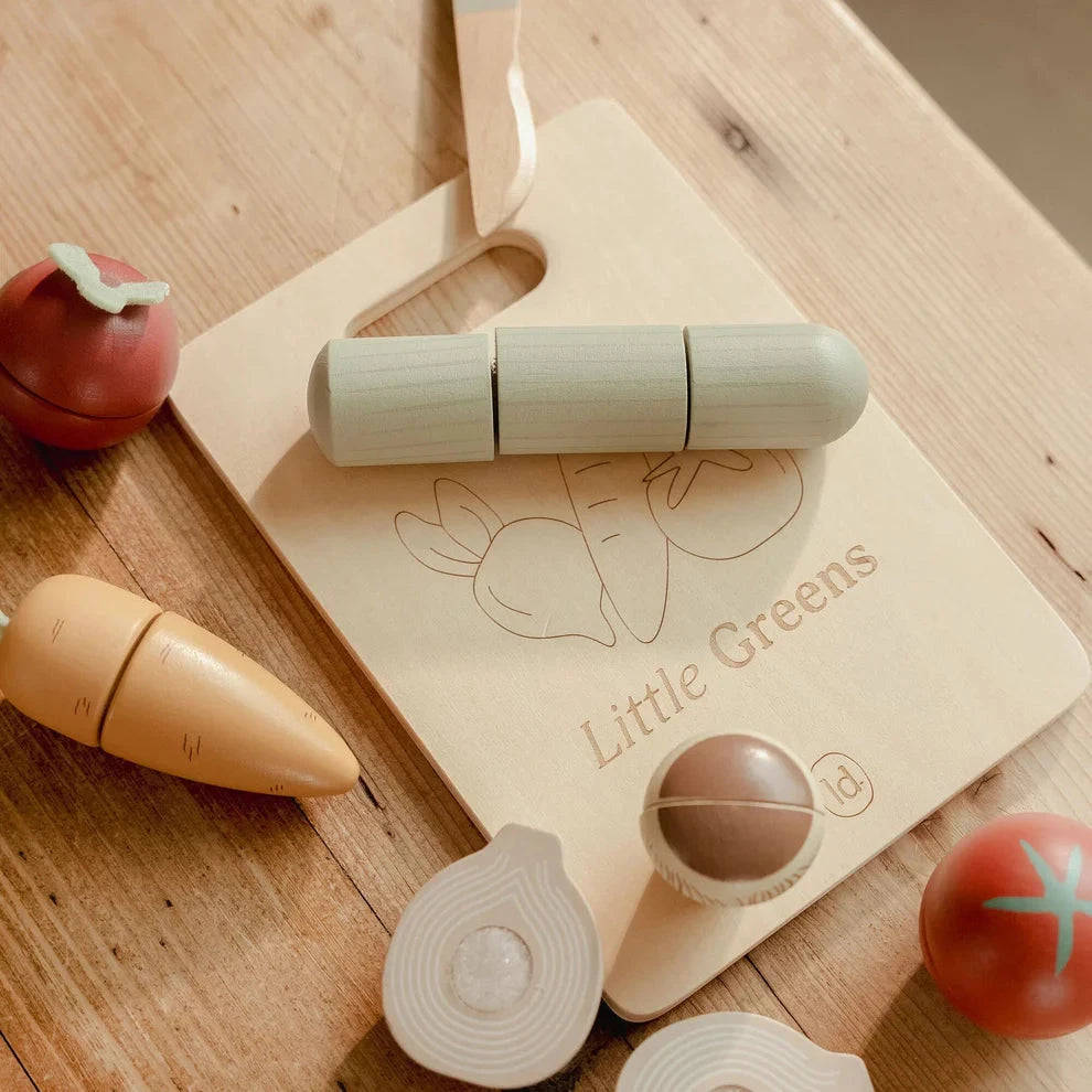 Little Dutch - Slicing Vegetables